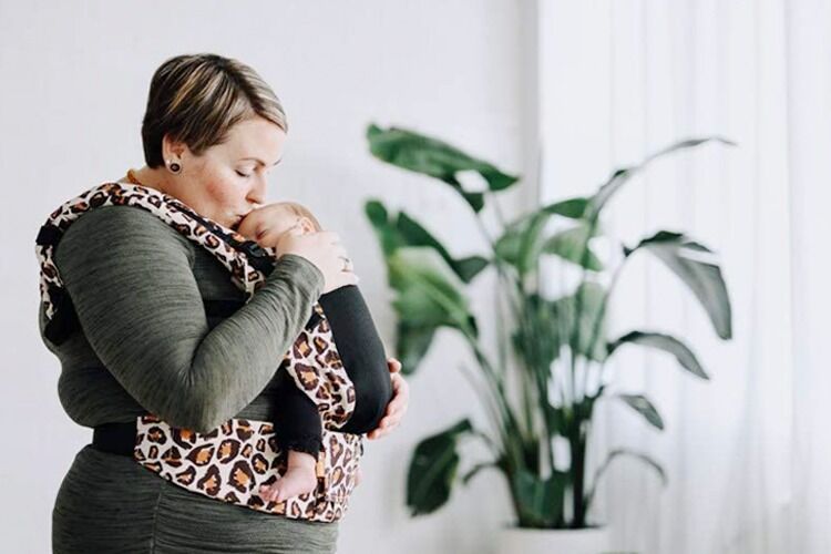 Mum Tip: DIY sensory box for baby | Mum's Grapevine