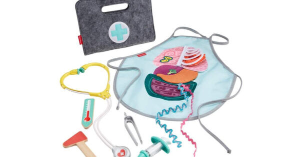 21 best kids doctor kits for imaginary play | Mum's Grapevine