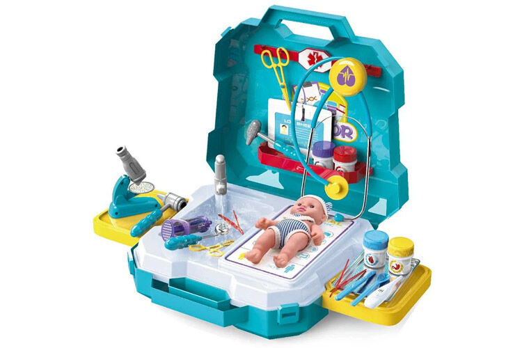 21 best kids doctor kits for imaginary play | Mum's Grapevine