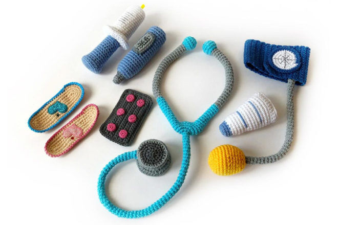 21 best kids doctor kits for imaginary play | Mum's Grapevine
